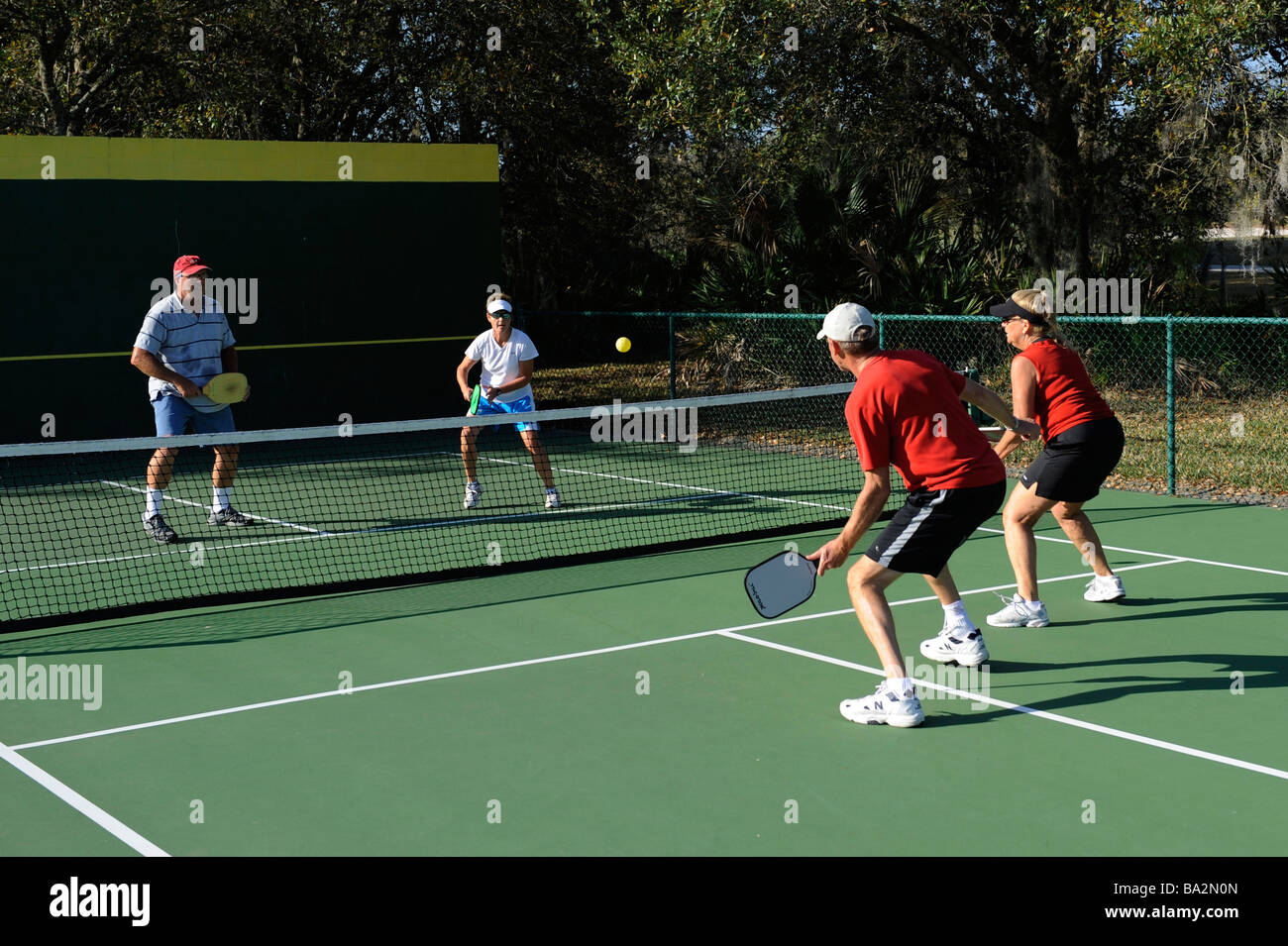 Pickleball old hi-res stock photography and images - Alamy