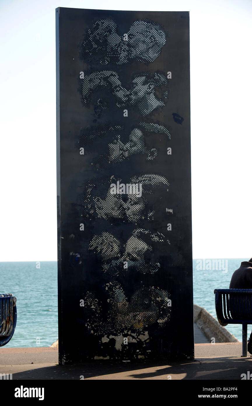 Kiss wall bruce williams hi-res stock photography and images - Alamy