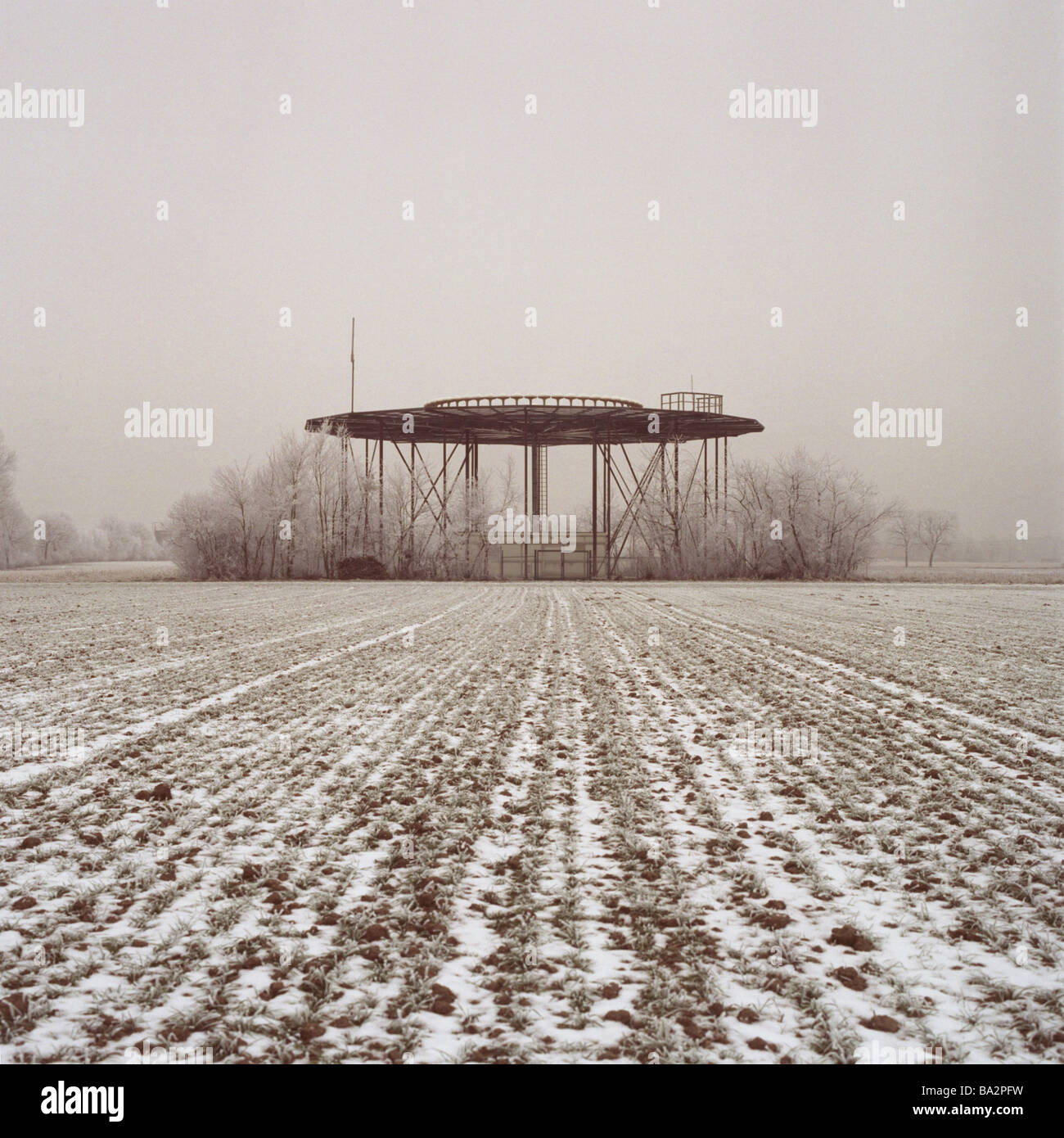 Field reception-installation snow-remains reception reception-station ...