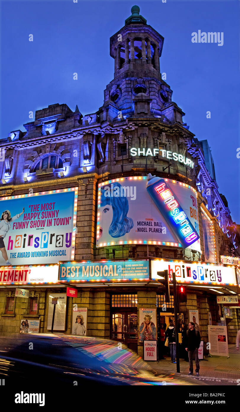 Hairspray musical hi-res stock photography and images - Alamy