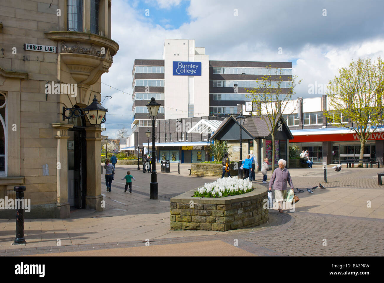 Burnley College and Charter Walk Shopping Centre, Burnley, Lancashire ...