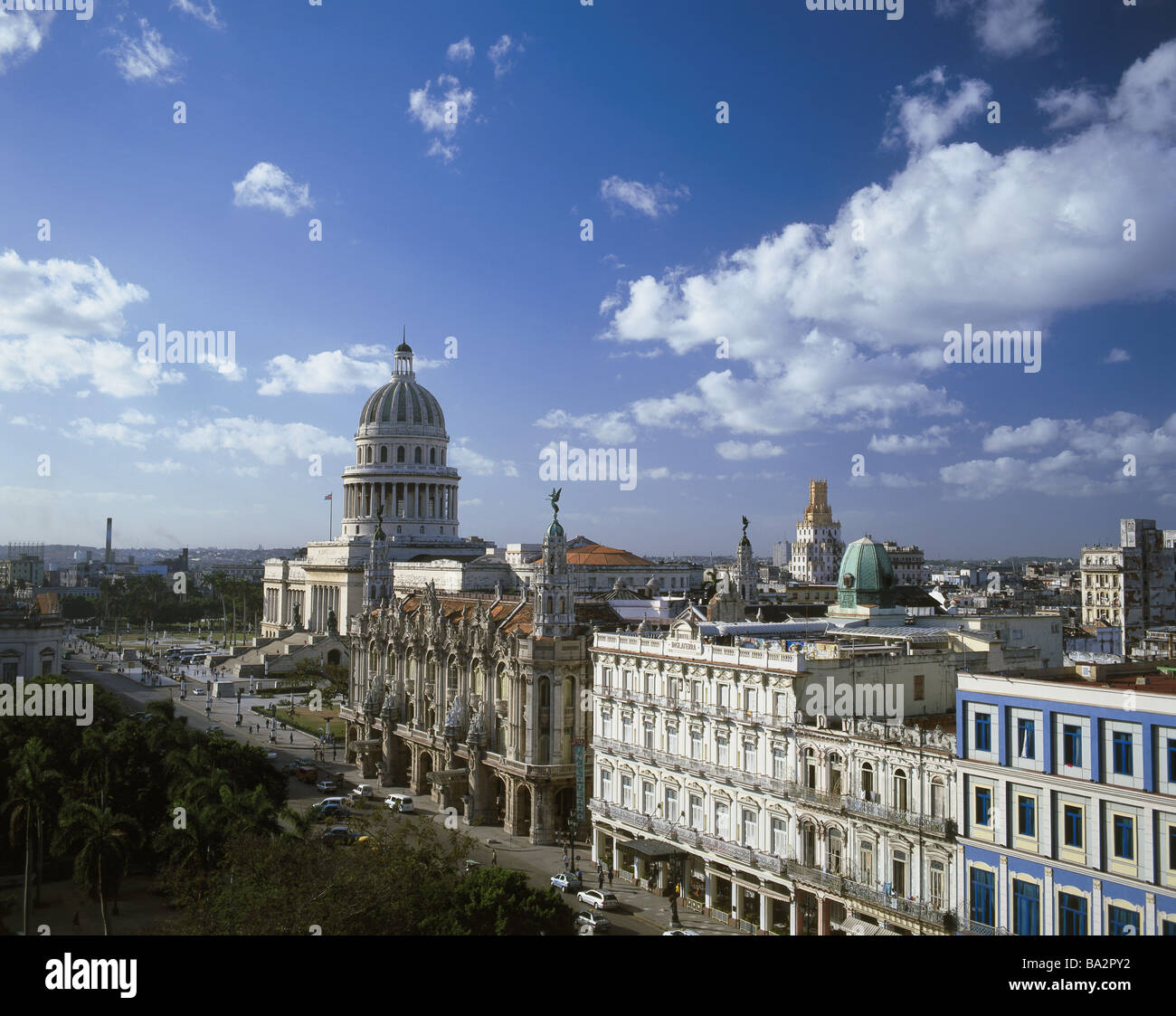 Cuba Havanna Capitolio Grand Teatro overview Central America buildings ...