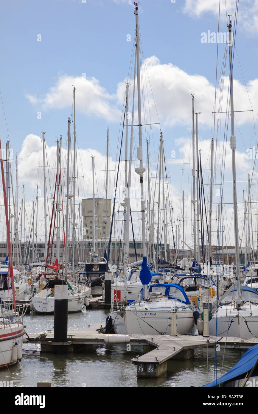 Forest Of Masts High Resolution Stock Photography and Images - Alamy