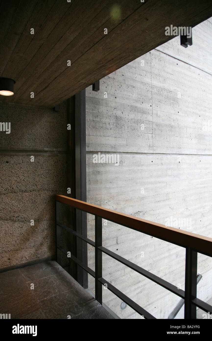 USA New York city Whitney museum of American type concrete-wall balcony ...