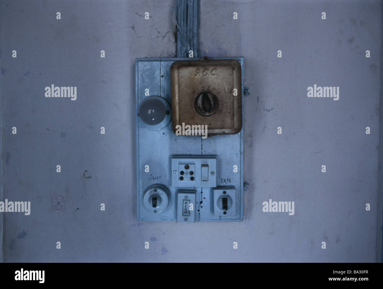 Light switch picks hi-res stock photography and images - Alamy