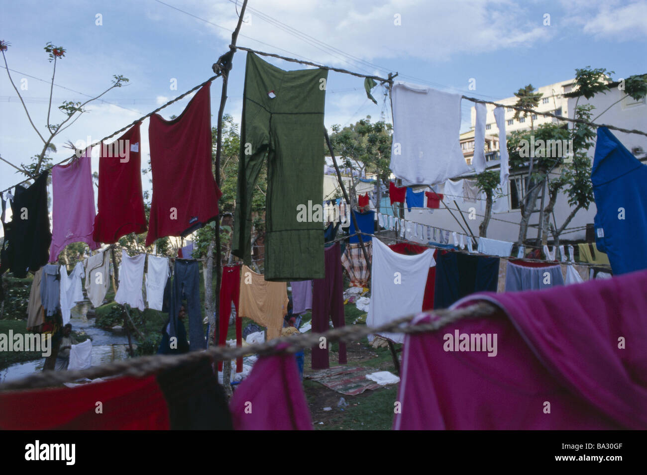 Linens air-dry India laundry clothes lines laundry Asia strings laundry ...