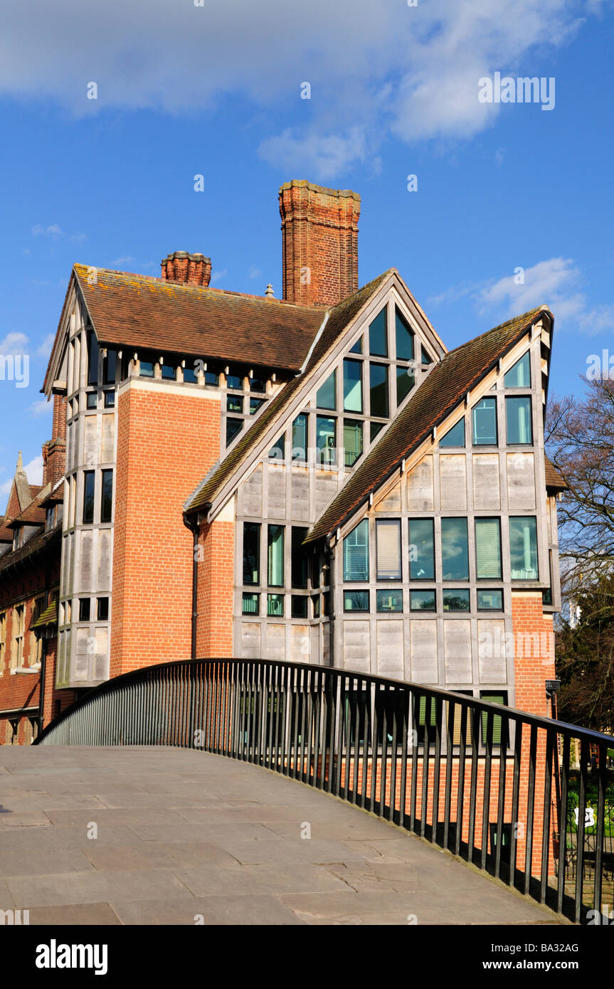 Trinity bridge and trinity college hi-res stock photography and images ...