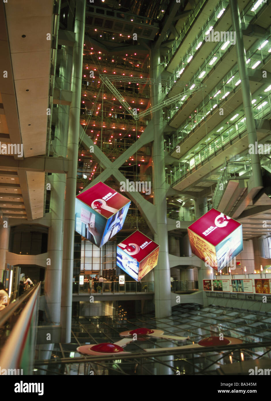 Atrium hong kong shanghai banking hi-res stock photography and images ...