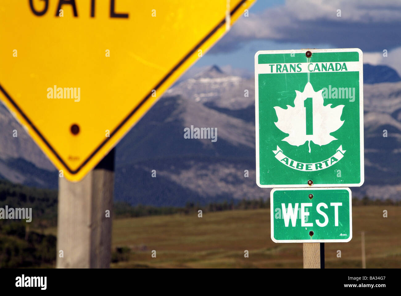Transcanada highway signs hi-res stock photography and images - Alamy