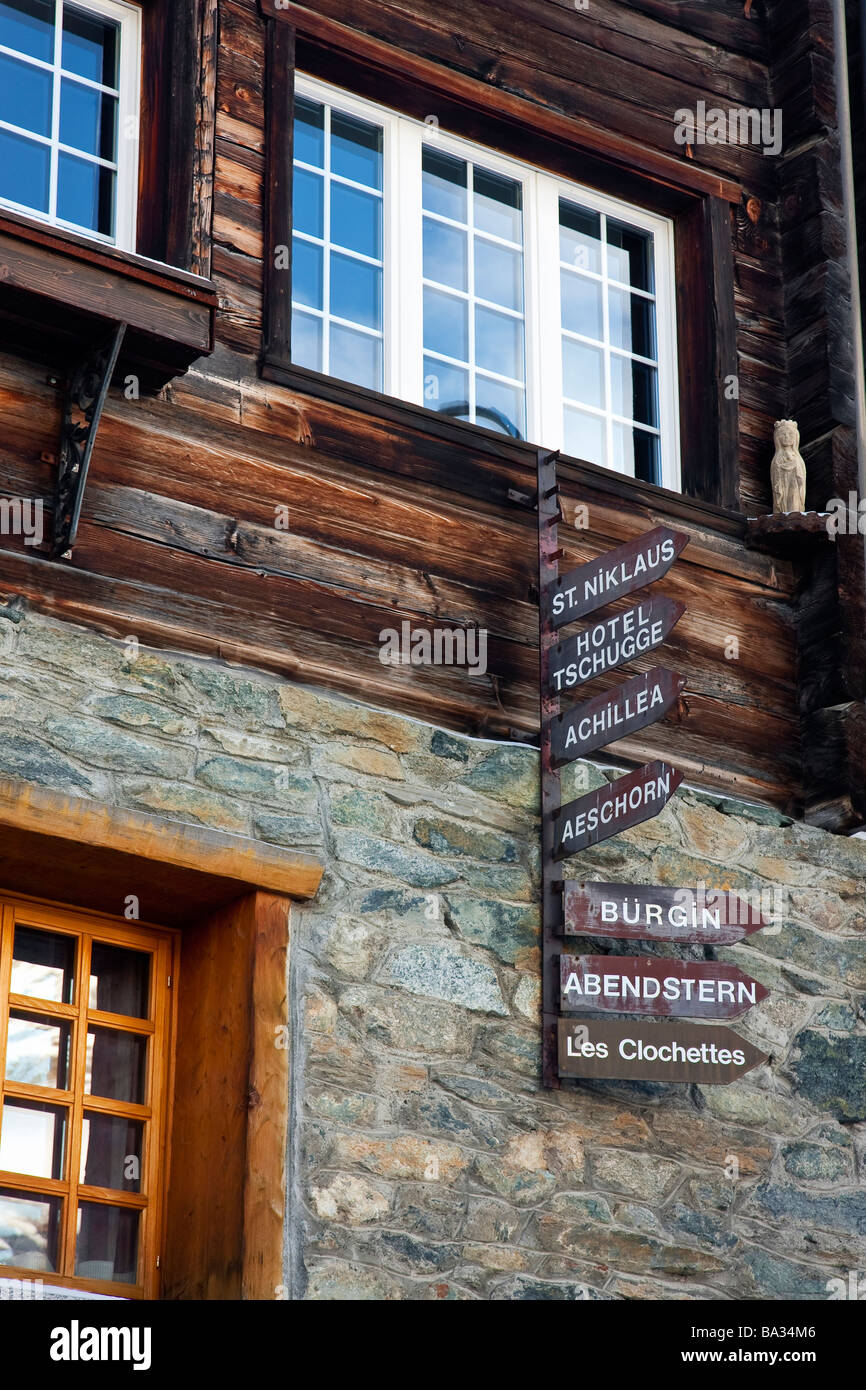 Street signs switzerland hi-res stock photography and images - Alamy