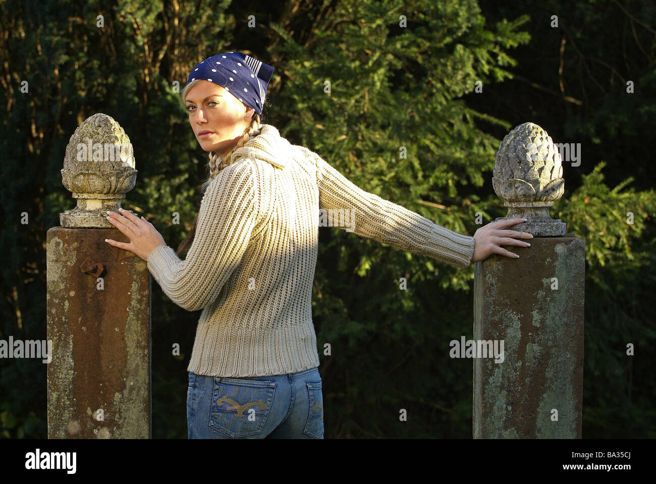 Bending pillars hi-res stock photography and images - Alamy