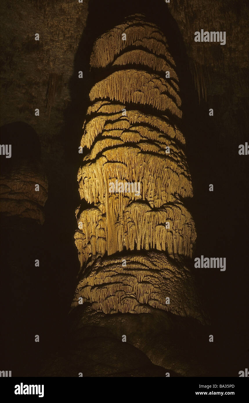 USA New Mexico Carl-bath Caverns national-park cave" reverberation of ...