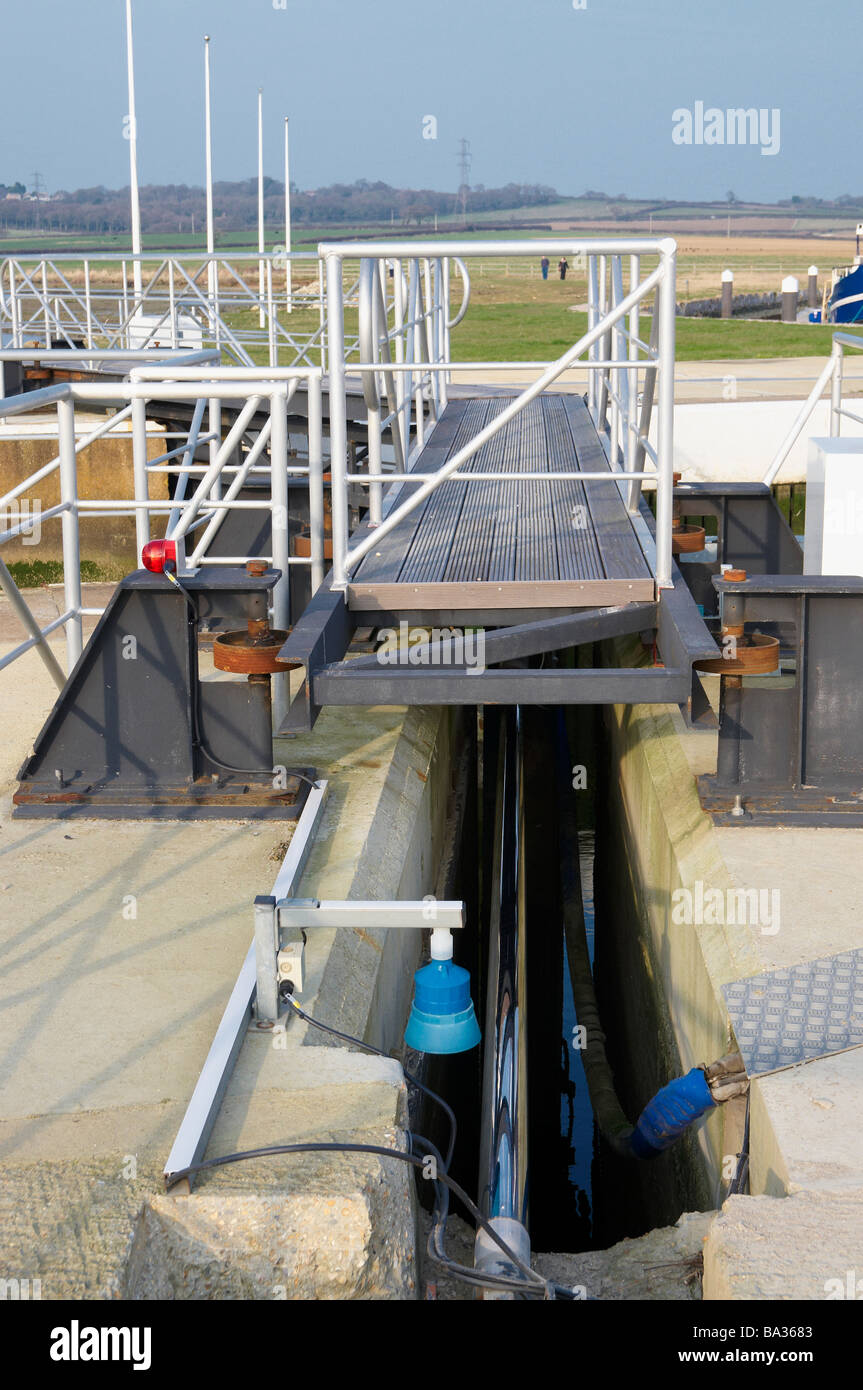 Modern lock hi-res stock photography and images - Alamy