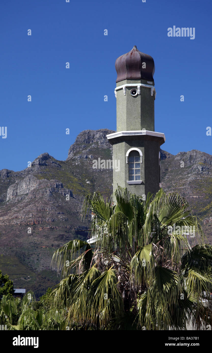 Mosque in Bo Kaap neighborhood, Capetown, South Africa Stock Photo - Alamy
