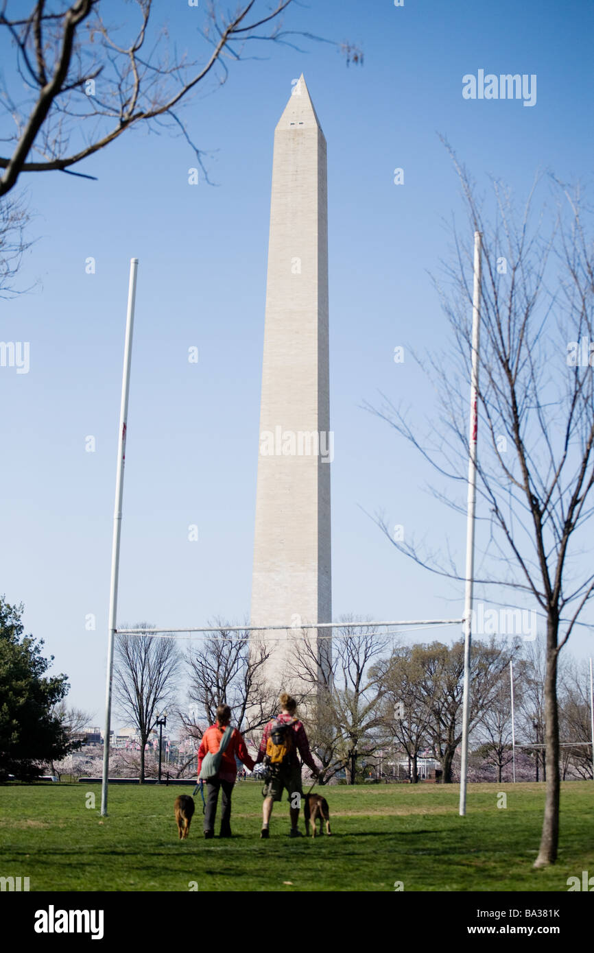 Walking monument hi-res stock photography and images - Alamy