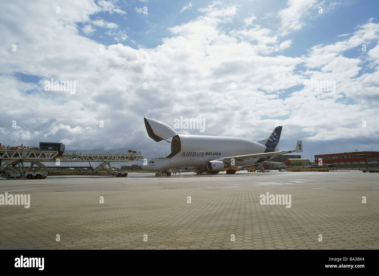 Germany Hamburg airport transportation-airplane airbus "Beluga" load ...