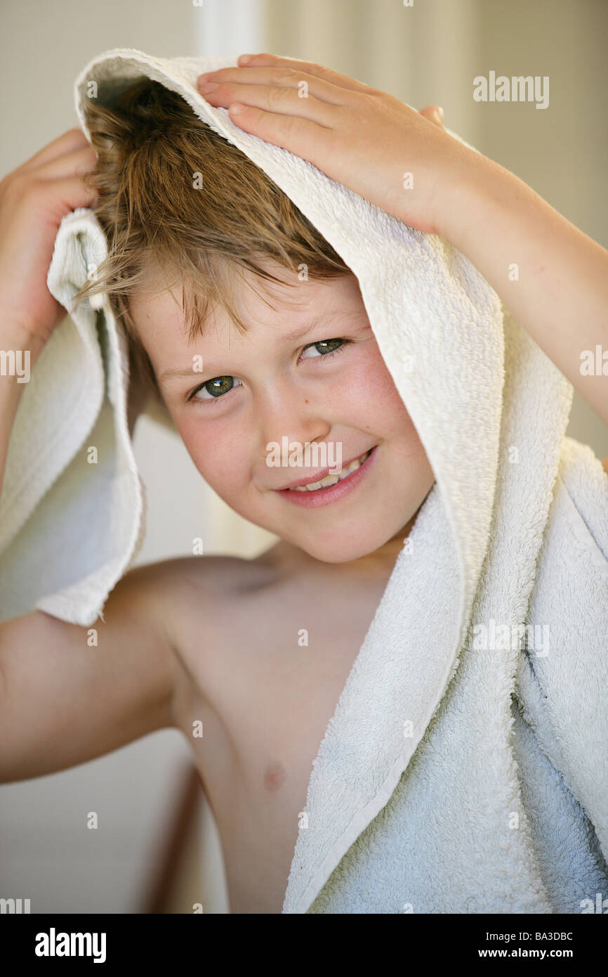 Truncated body hi-res stock photography and images - Alamy