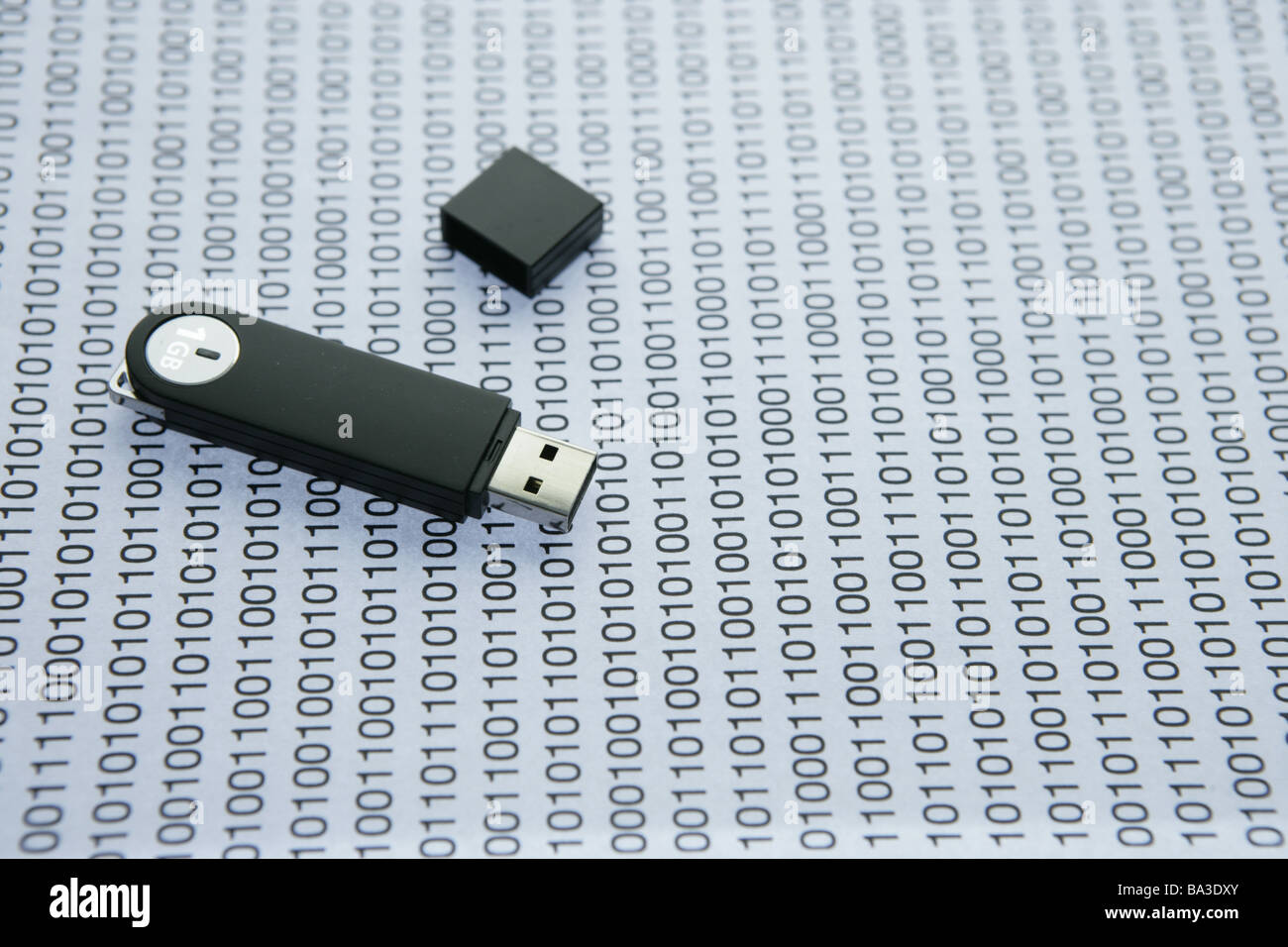 USB-Stick pay-rows binary-code computers hardware accessories data ...