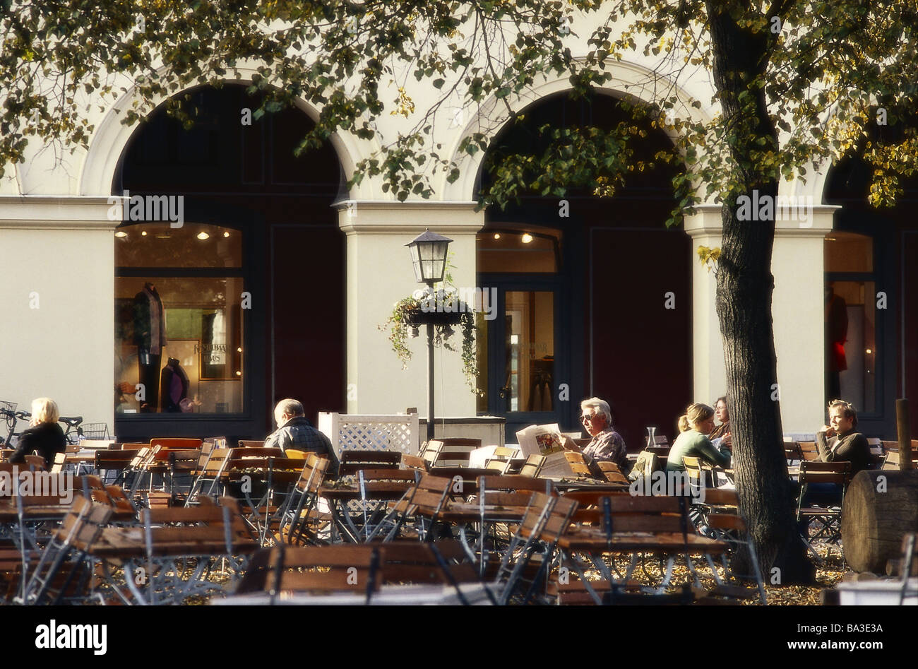 Biergartenbesuch hi-res stock photography and images - Alamy