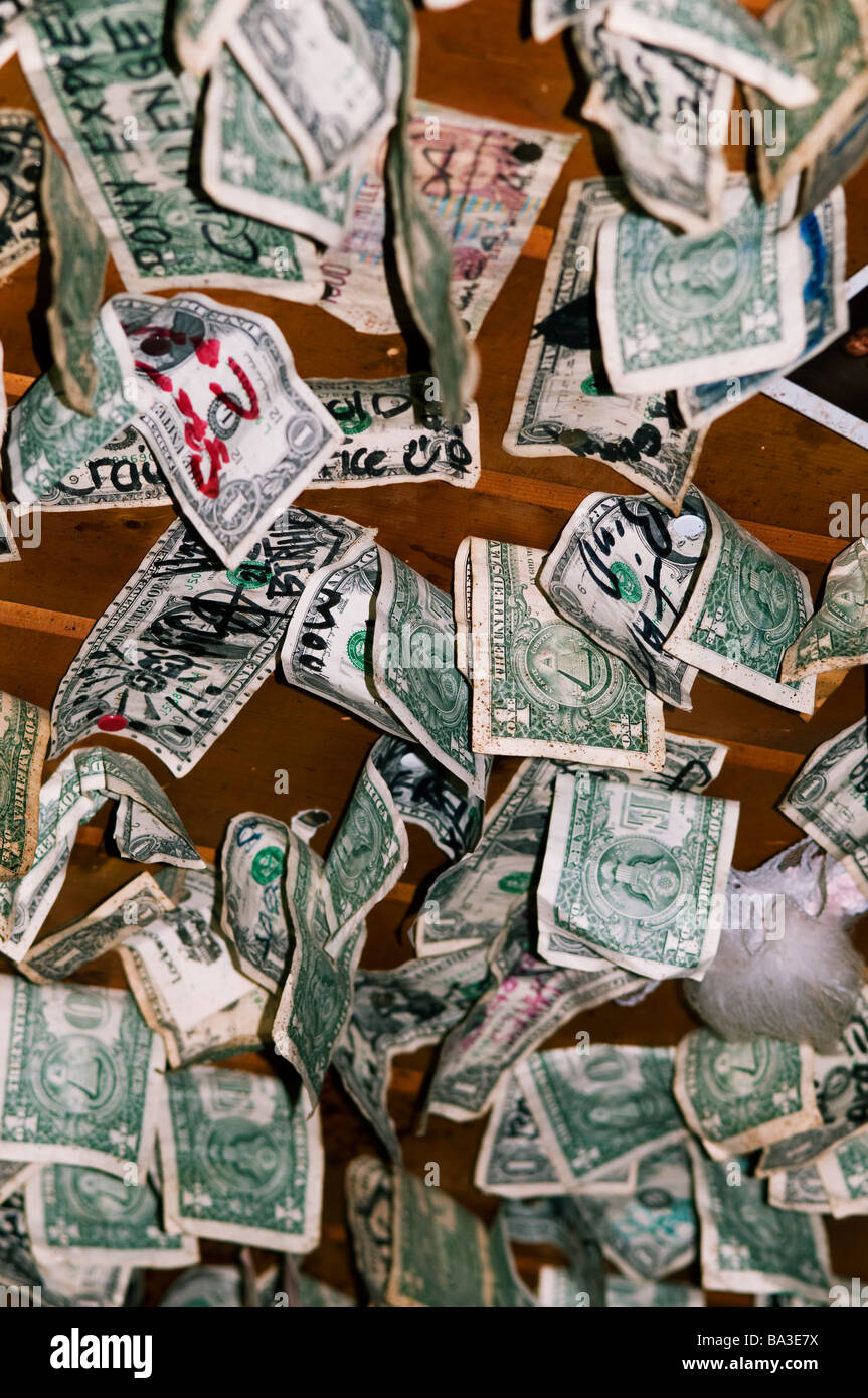 Savings ceiling hi-res stock photography and images - Alamy
