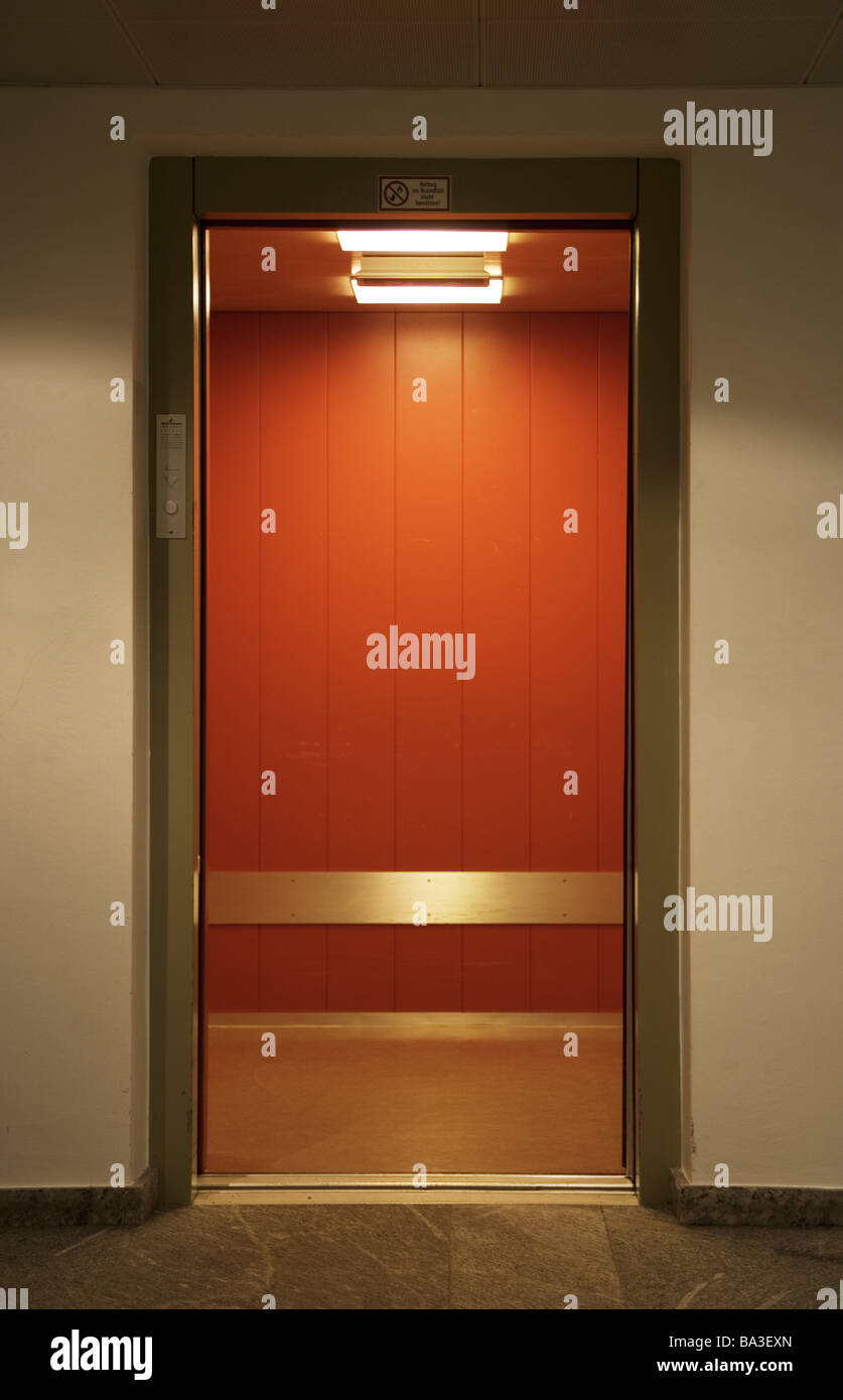 Elevator section hi-res stock photography and images - Alamy