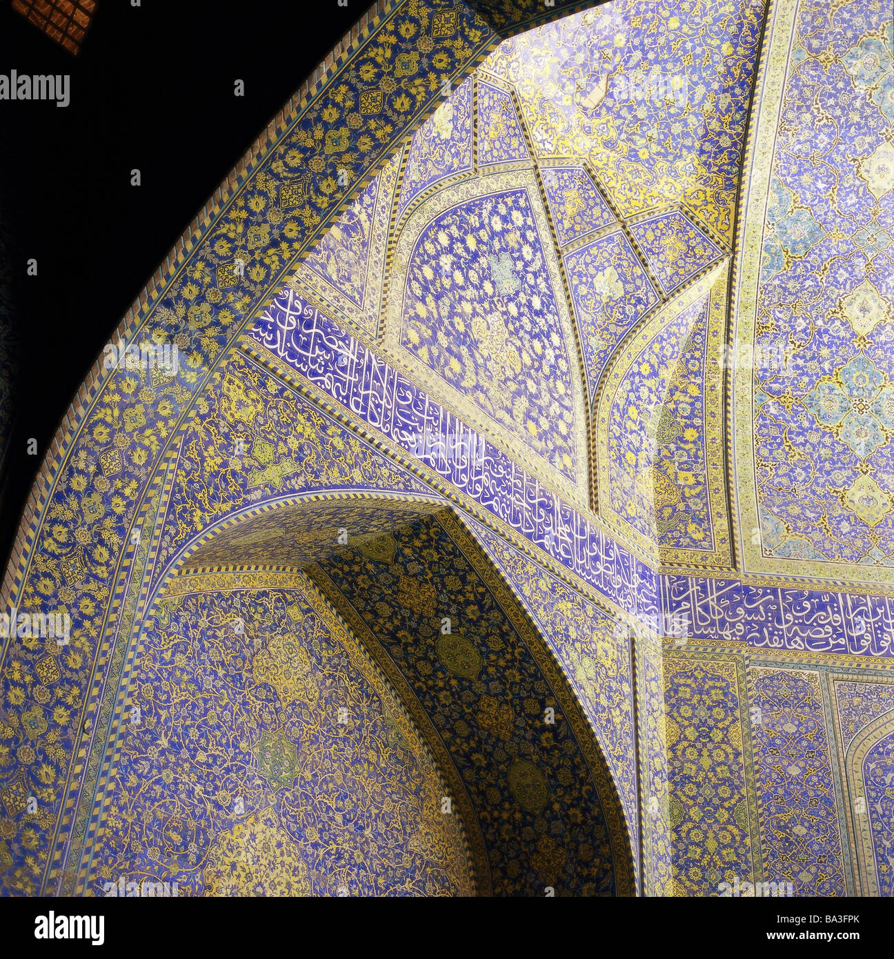 Mosaic and faience hi-res stock photography and images - Alamy