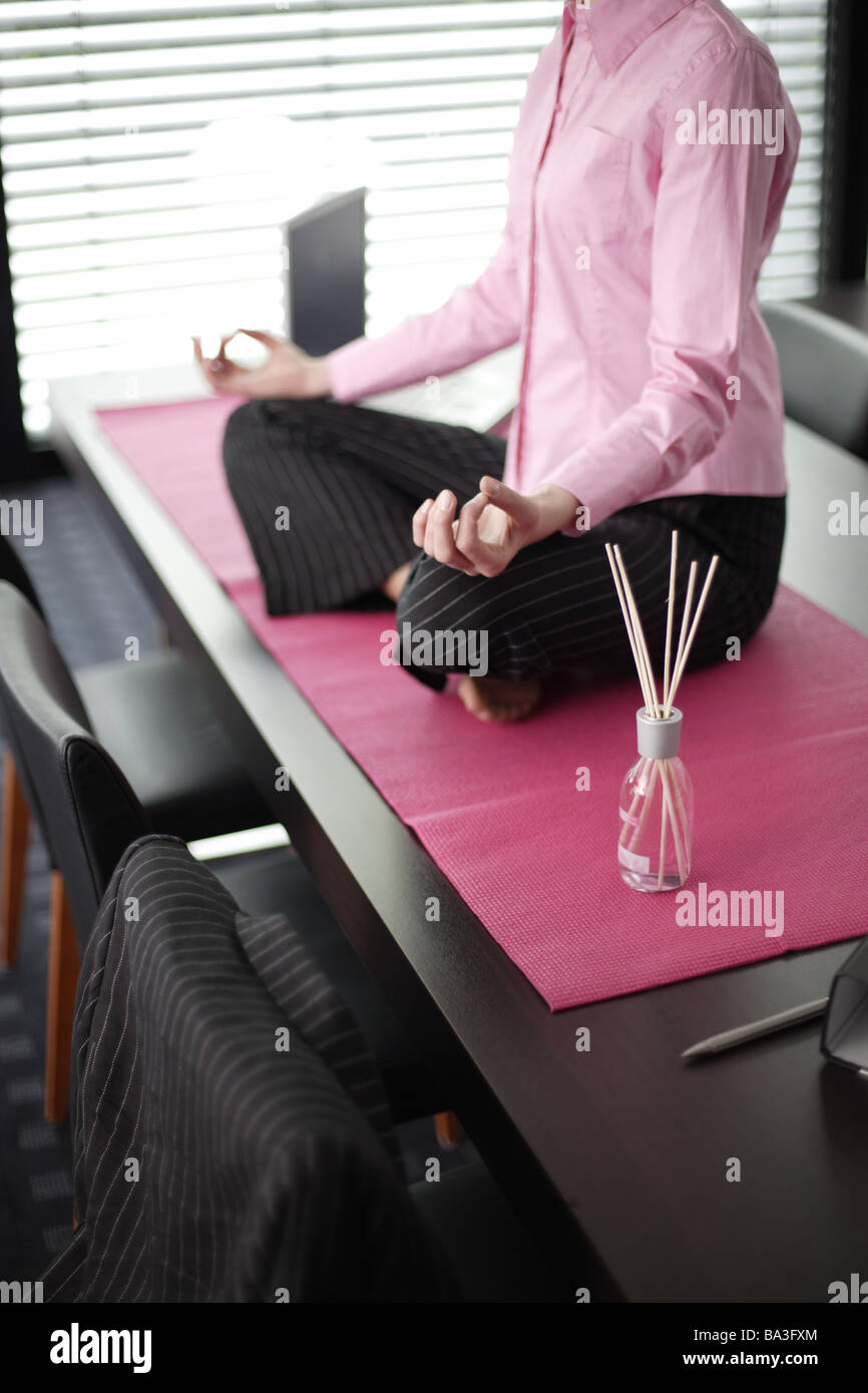 Yogamatte hi-res stock photography and images - Alamy