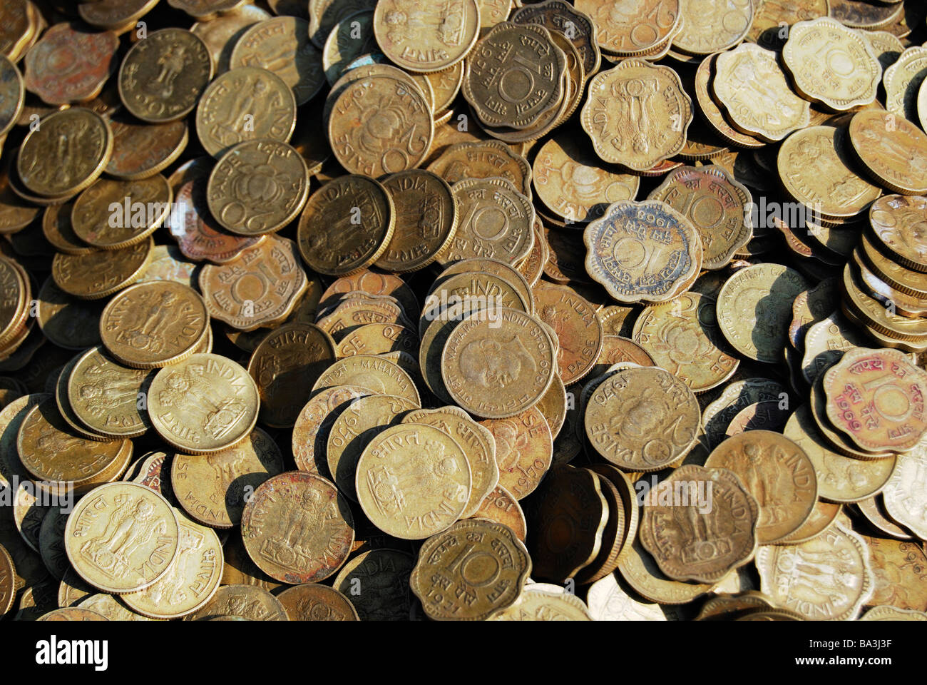 Old indian coin hi-res stock photography and images - Alamy