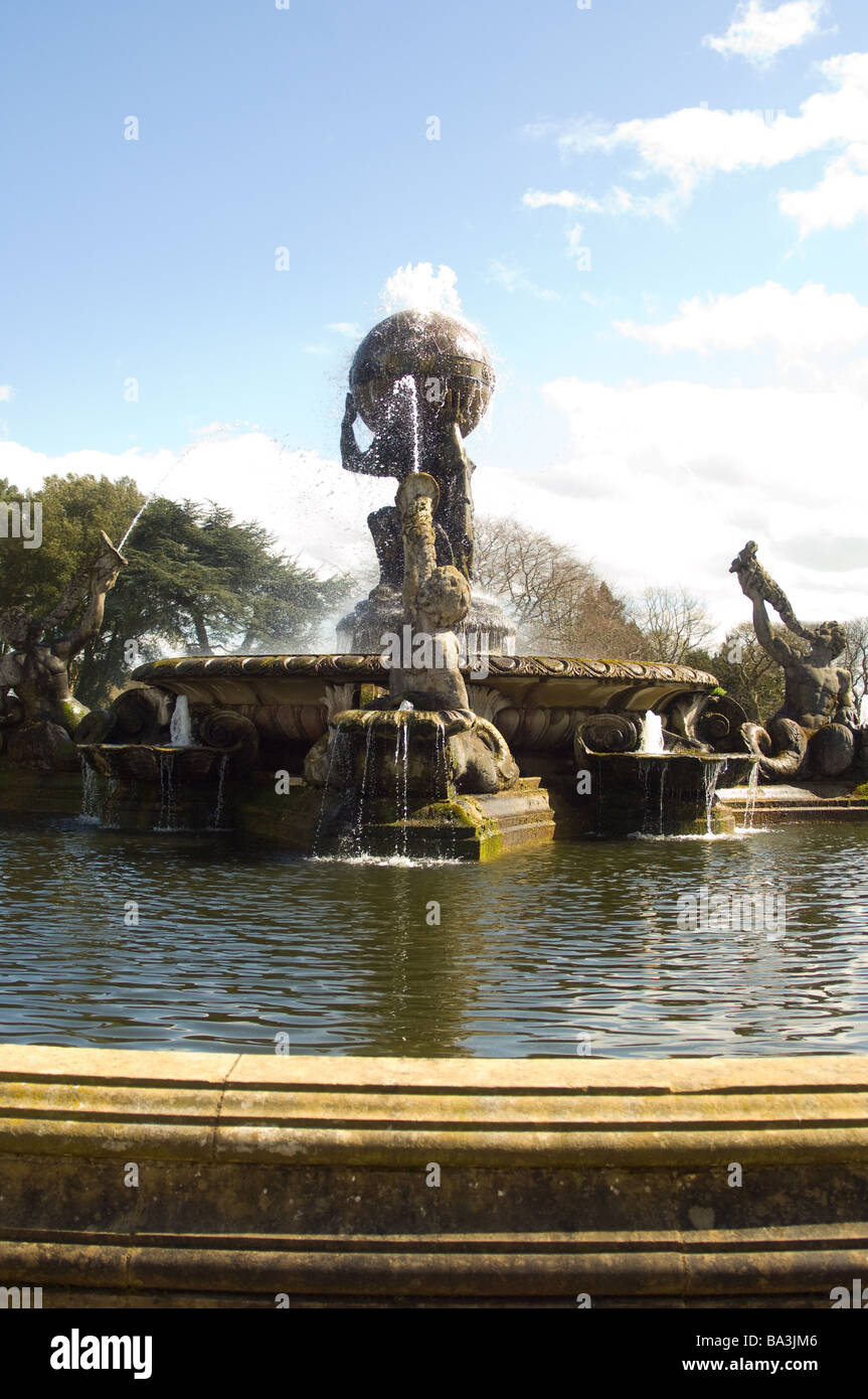 Atlas fountain hi-res stock photography and images - Alamy