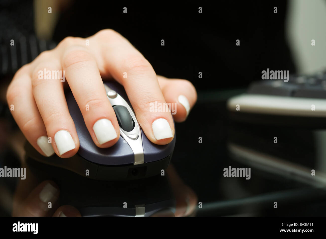 Wireless computer mouse Stock Photo - Alamy