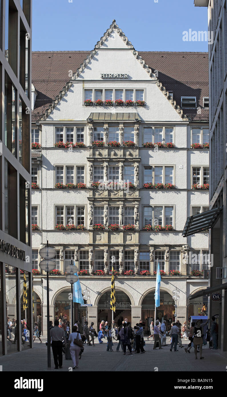 Germany Bavaria Munich Hirmer house pedestrian-zone passers-by waiter ...