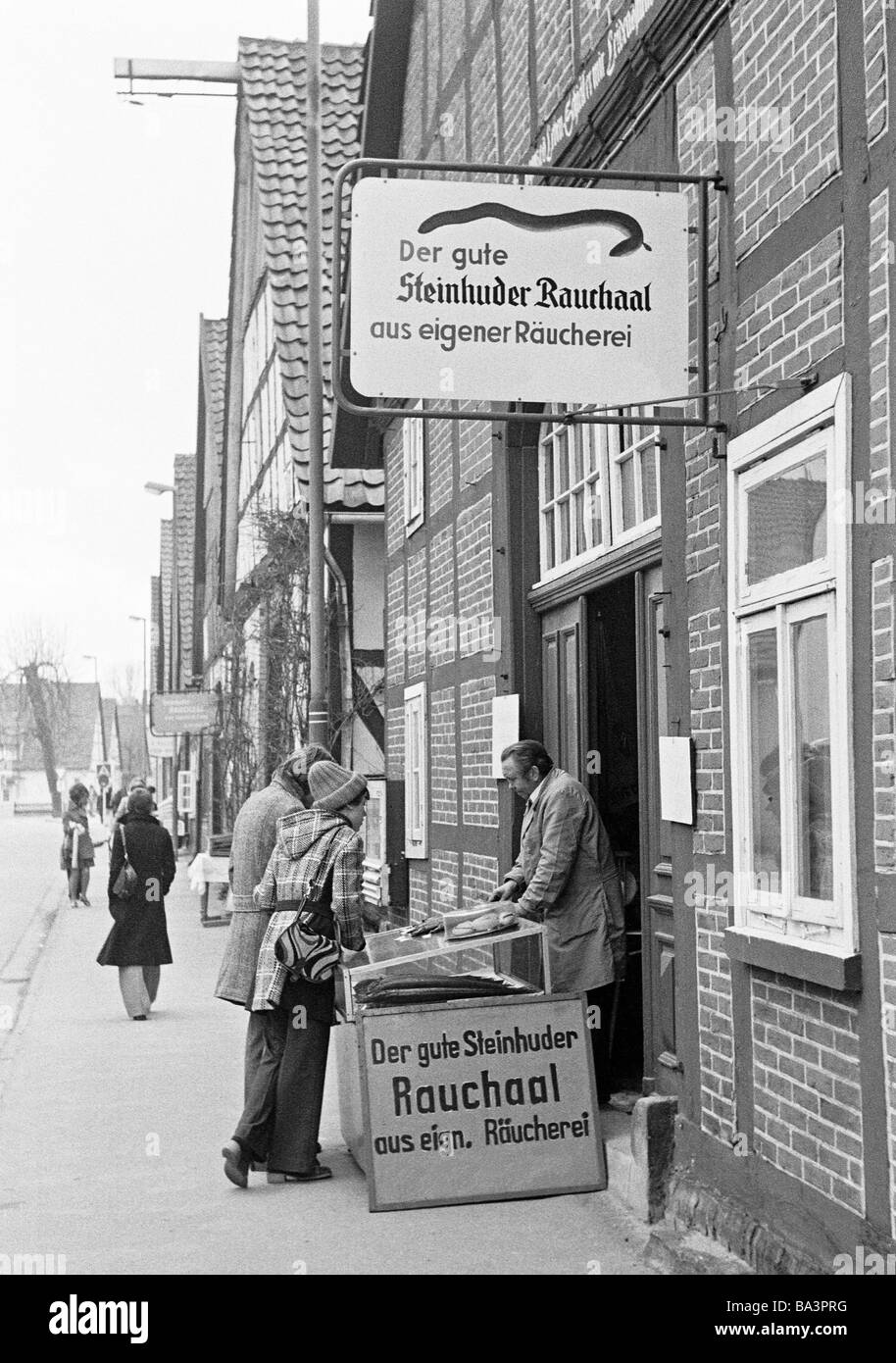 Eat stand Black and White Stock Photos & Images - Alamy