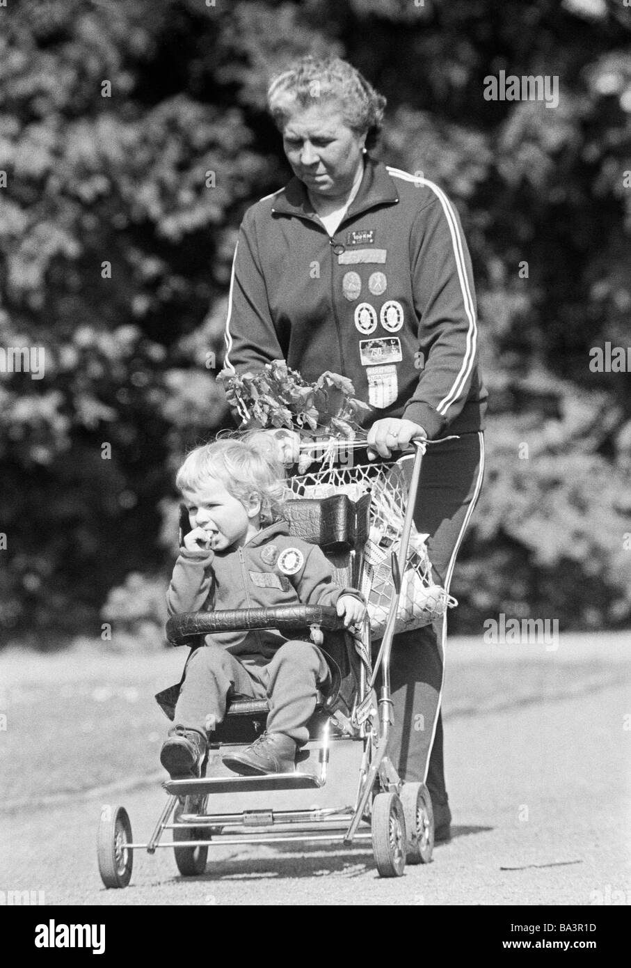 Demanding woman Black and White Stock Photos & Images - Alamy