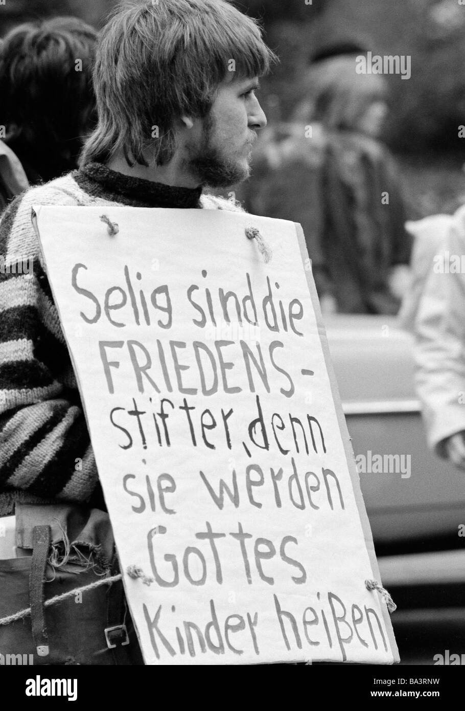 Eighties, black and white photo, people, peace demonstration, Easter ...