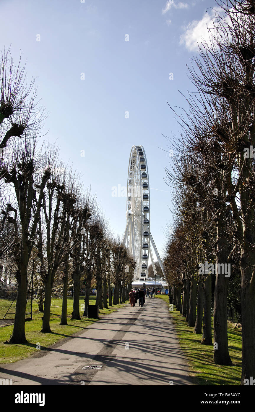 Royal Windsor Observation Wheel, Alexandra Gardens, Windsor, Berkshire ...