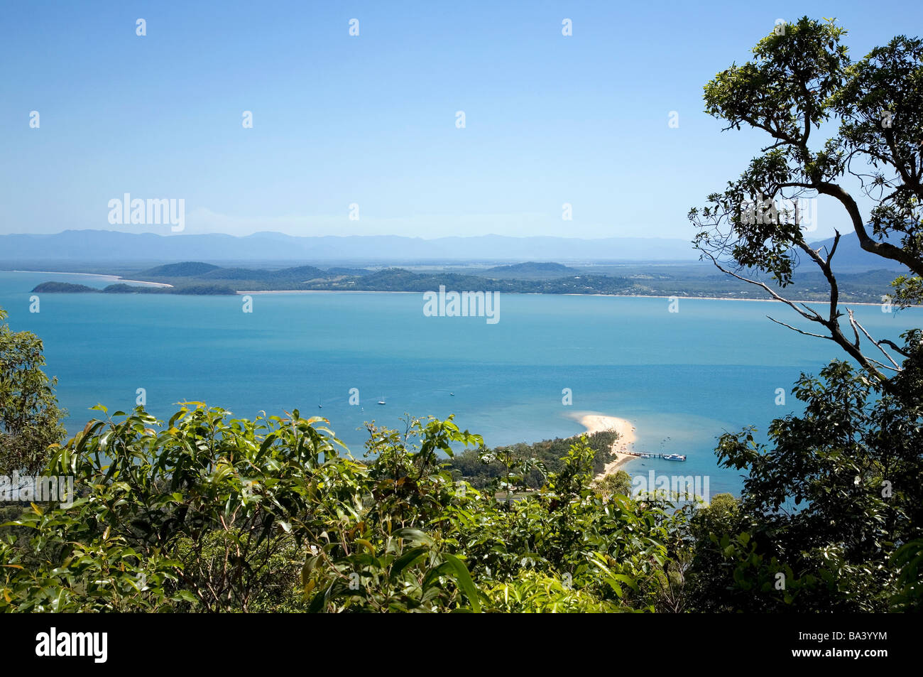 Dunk island queensland hi-res stock photography and images - Alamy