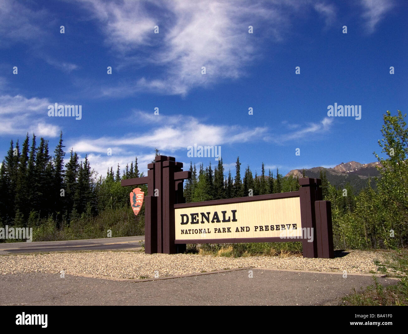 Denali entrance sign hi-res stock photography and images - Alamy