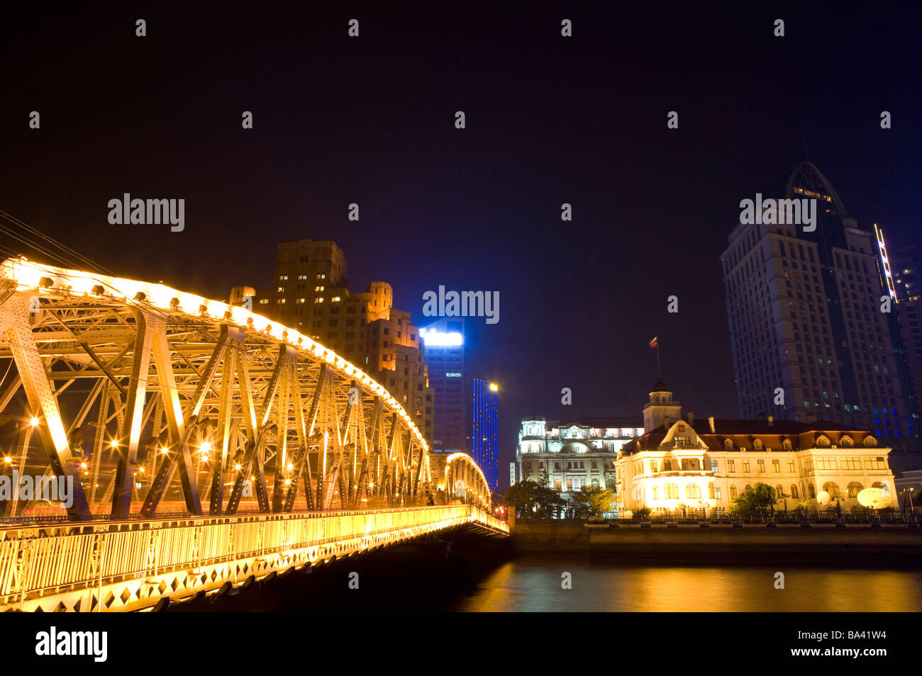 Digital bridge china hi-res stock photography and images - Alamy