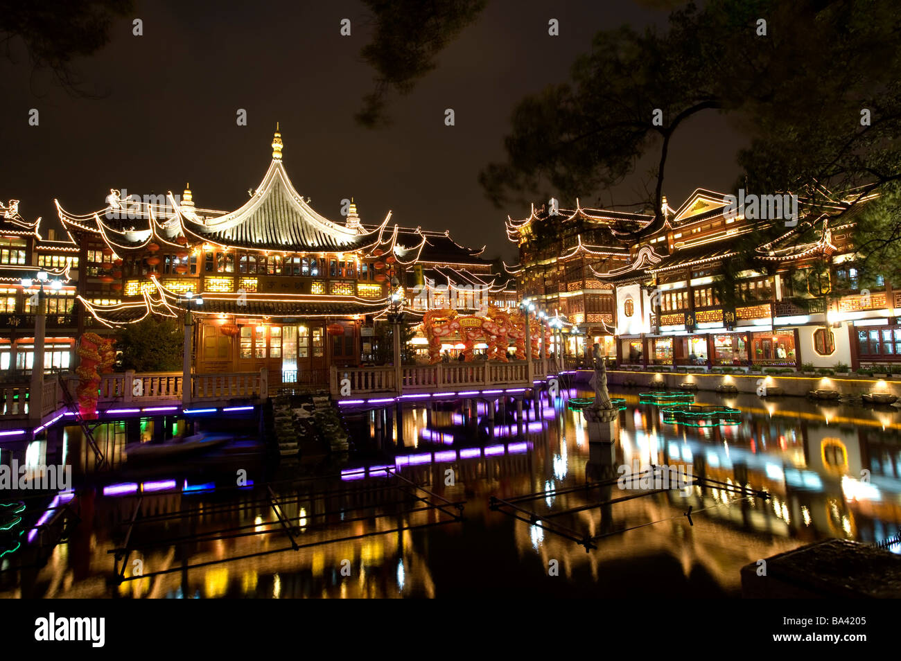 Chenghuang temple shanghai hi-res stock photography and images - Alamy