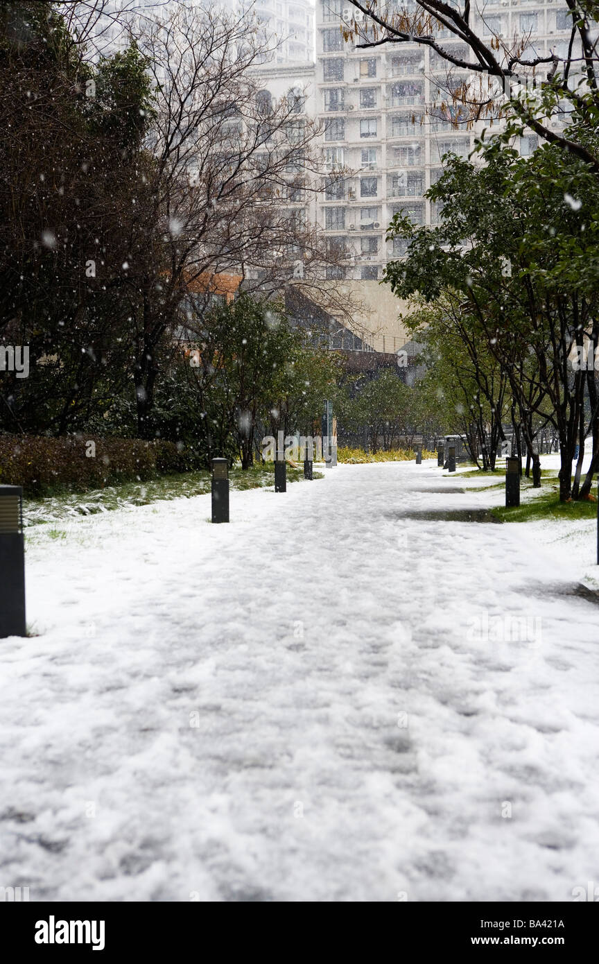 Shanghai snow hi-res stock photography and images - Alamy