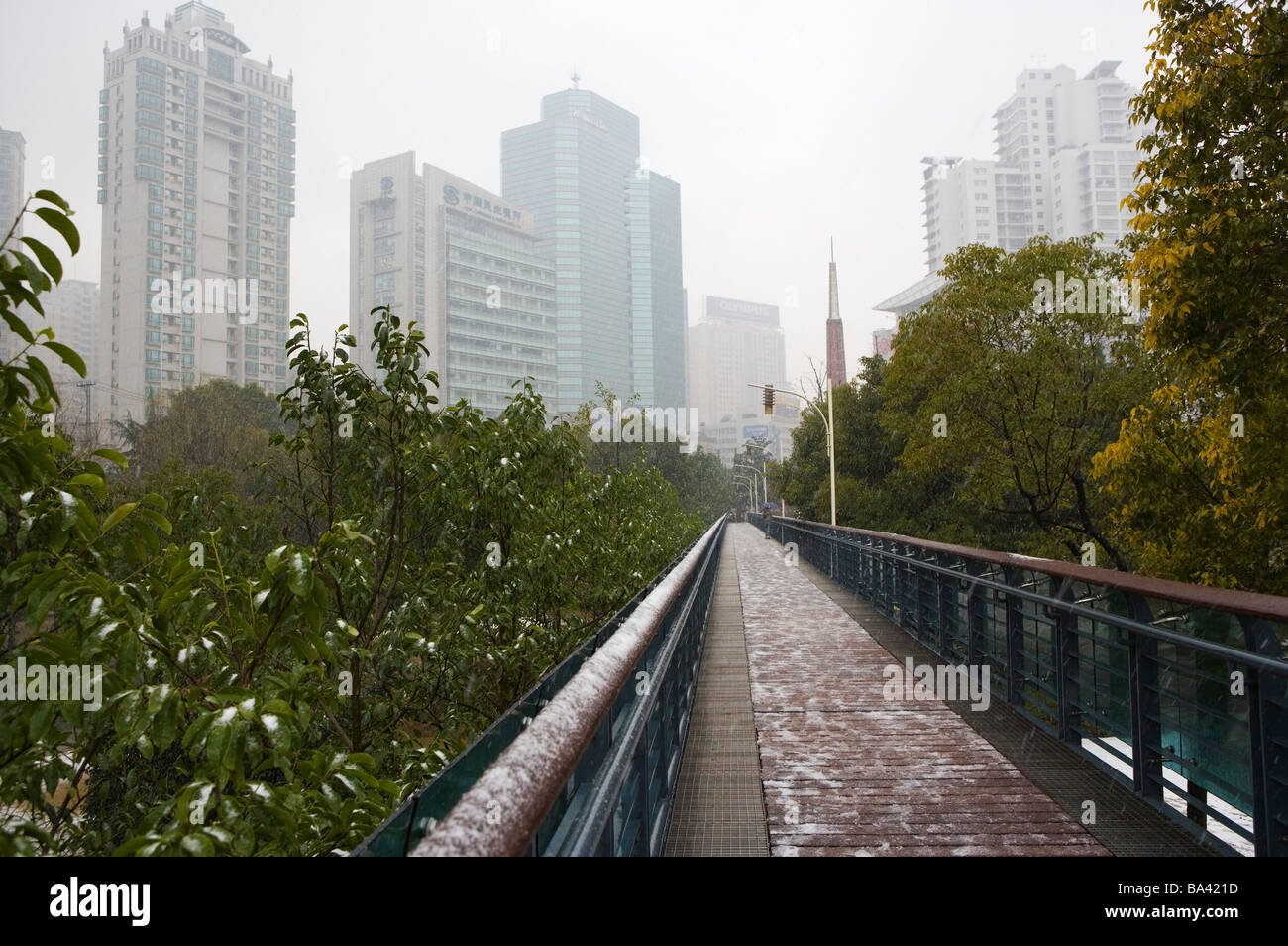 Shanghai snow scene hi-res stock photography and images - Alamy