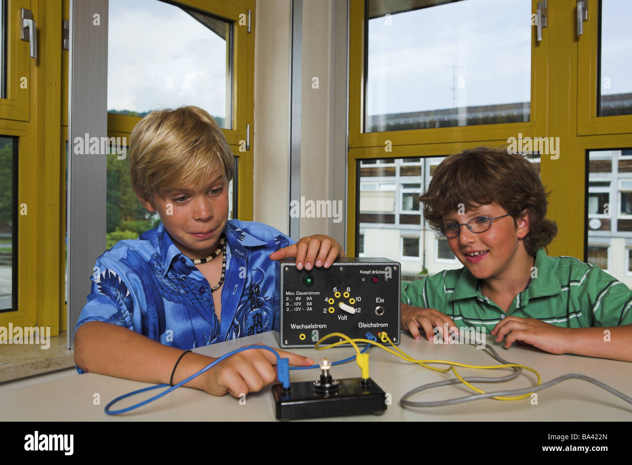 School classrooms instruction physics students interest attempt ...