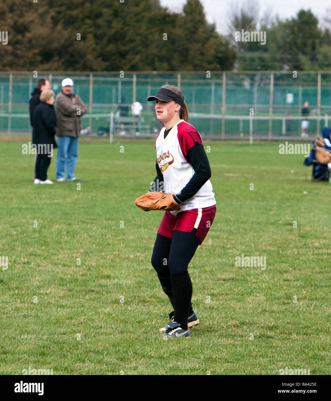 Outfield softball hi-res stock photography and images - Alamy