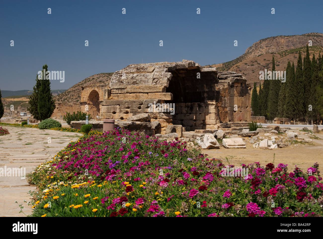 Hierapolis turkey baths hi-res stock photography and images - Alamy