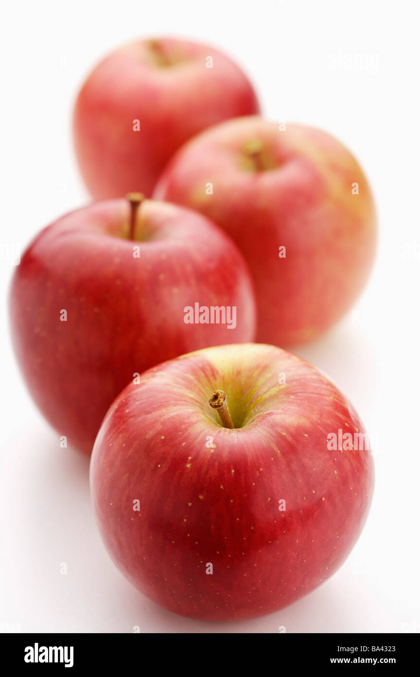Four apples in row hi-res stock photography and images - Alamy