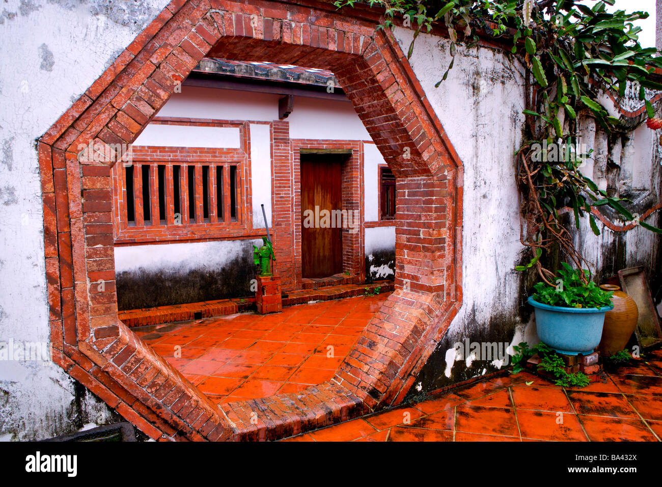 Asia Taiwan Xiao Family Historic House Doorway Stock Photo - Alamy