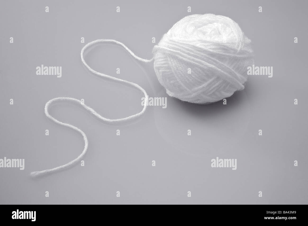 Ball of wool hi-res stock photography and images - Alamy