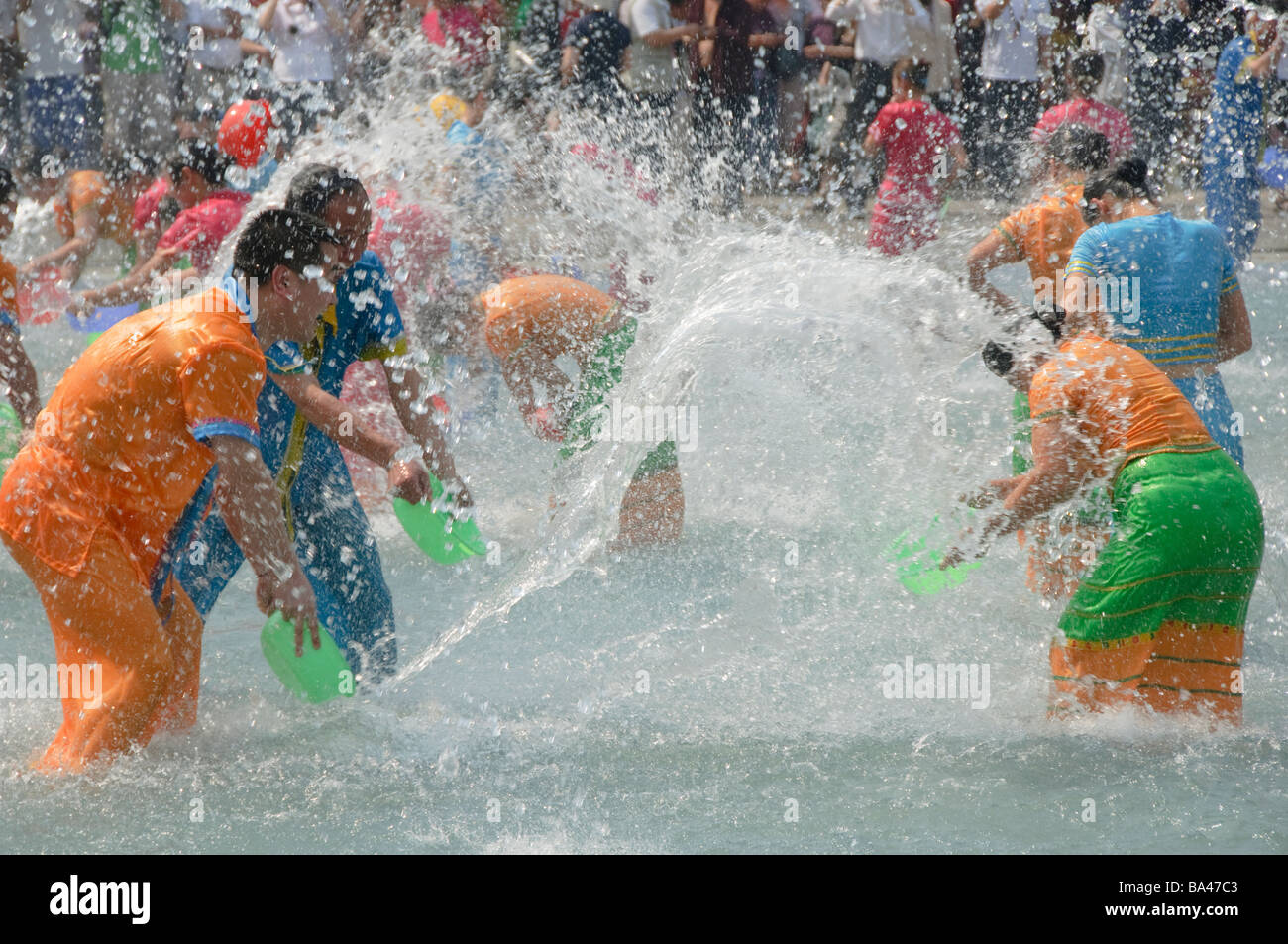 Songkran water festival hi-res stock photography and images - Alamy