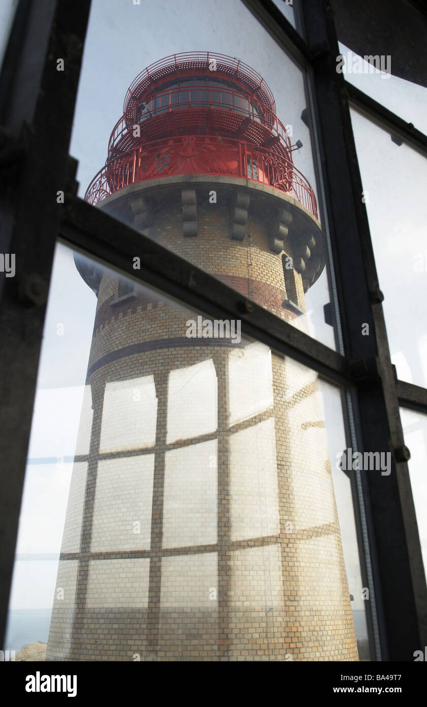 Lighthouses towers glass-dome beacons reflection windows heavens ...