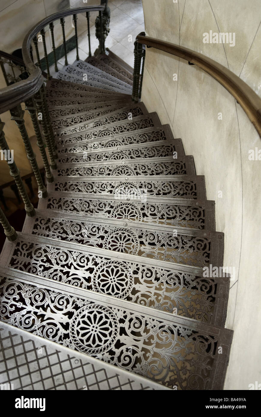 Cast iron rails hi-res stock photography and images - Alamy